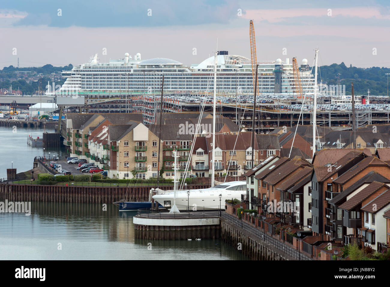 Itchen bridge view hi-res stock photography and images - Alamy