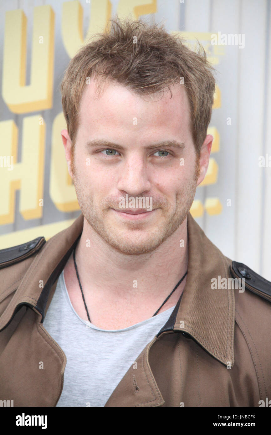 Robert Kazinsky 06/08/2013 Spike TV's "Guys Choice" 2013 held at Sony ...
