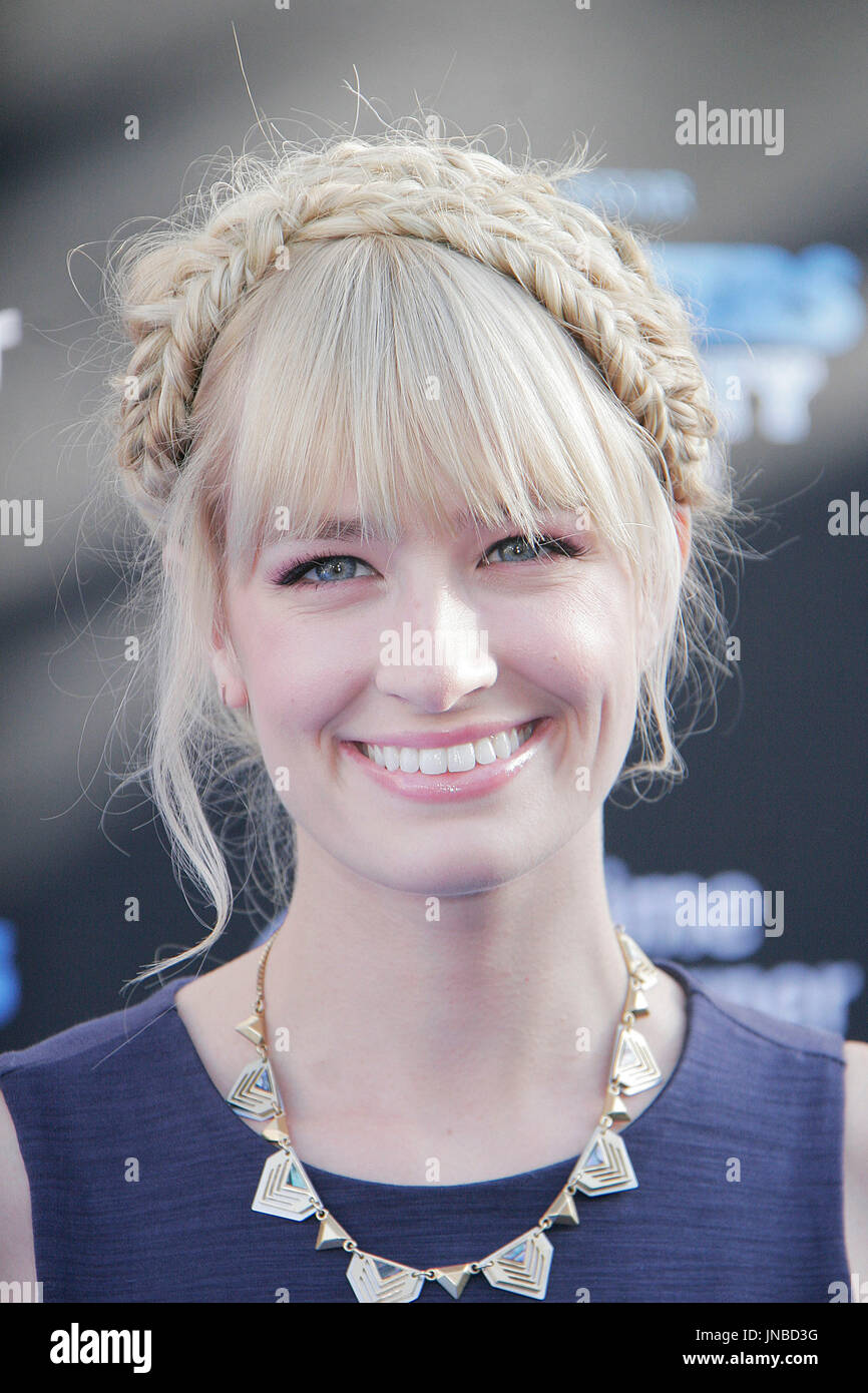 Beth Behrs 06/17/2013 "Monsters University" Premiere held at the El ...