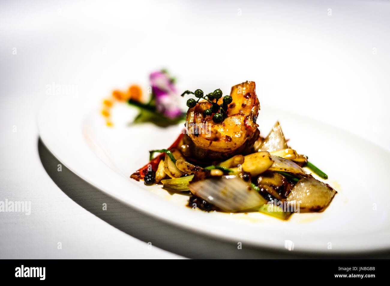 Sauteed prawn with chilli and shallot Stock Photo - Alamy