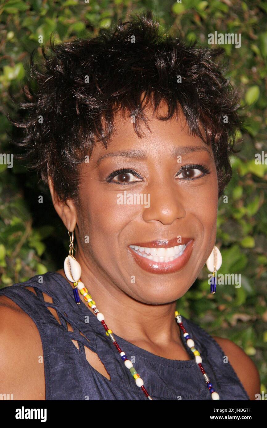 Dawnn Lewis 09/19/2013 1st Annual "Legends Beyond" Gala held in Beverly ...