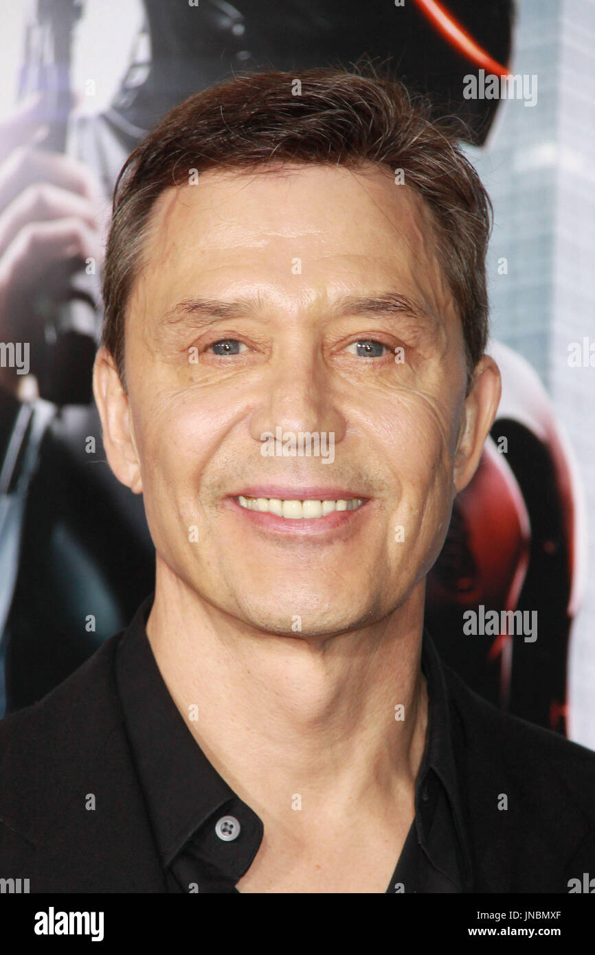 Richard Eden 02/10/2014 "Robocop" Premiere held at the TCL Chinese ...