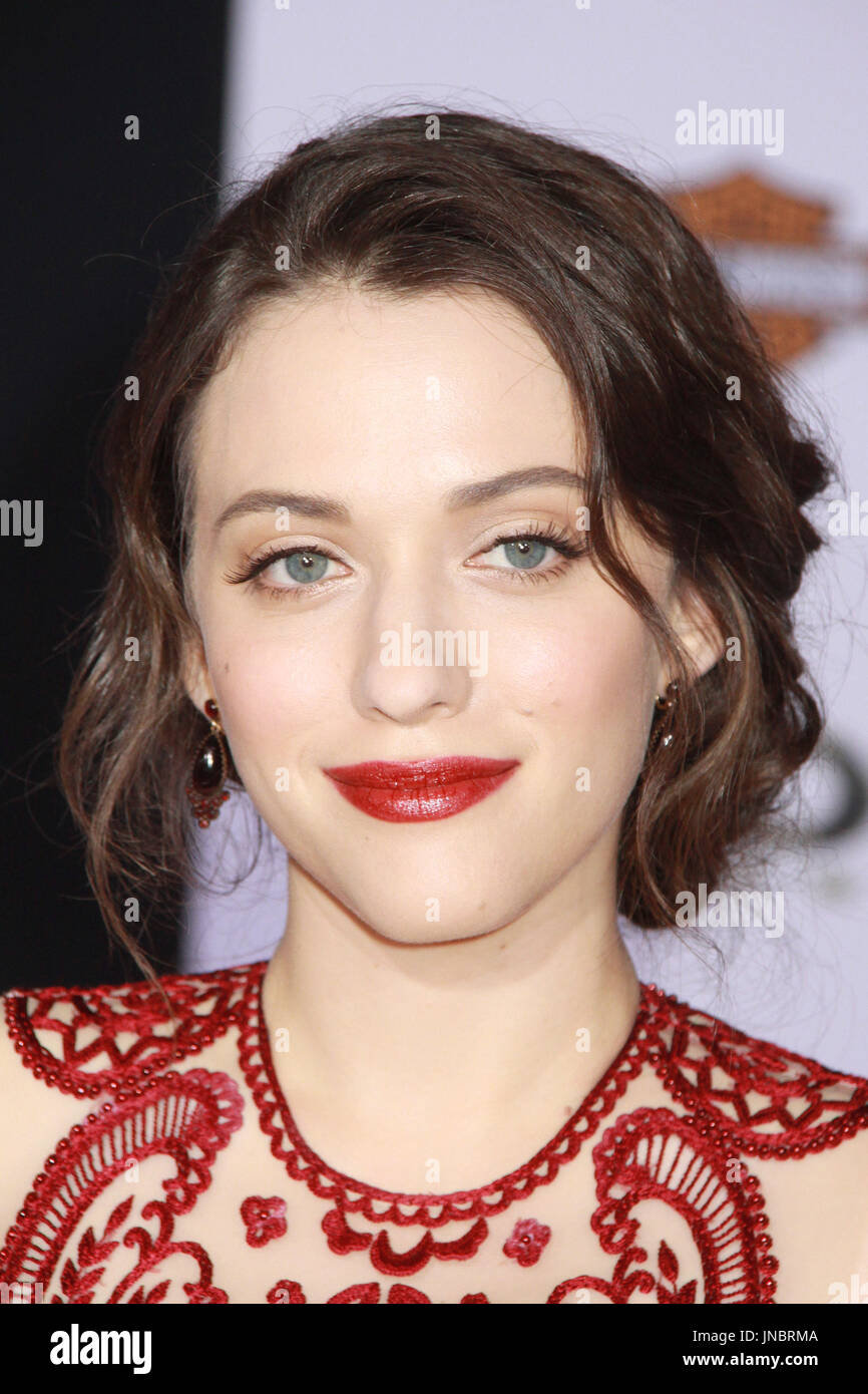 Kat Dennings 11/04/2013 "Thor: The Dark World" Premiere held at the El ...