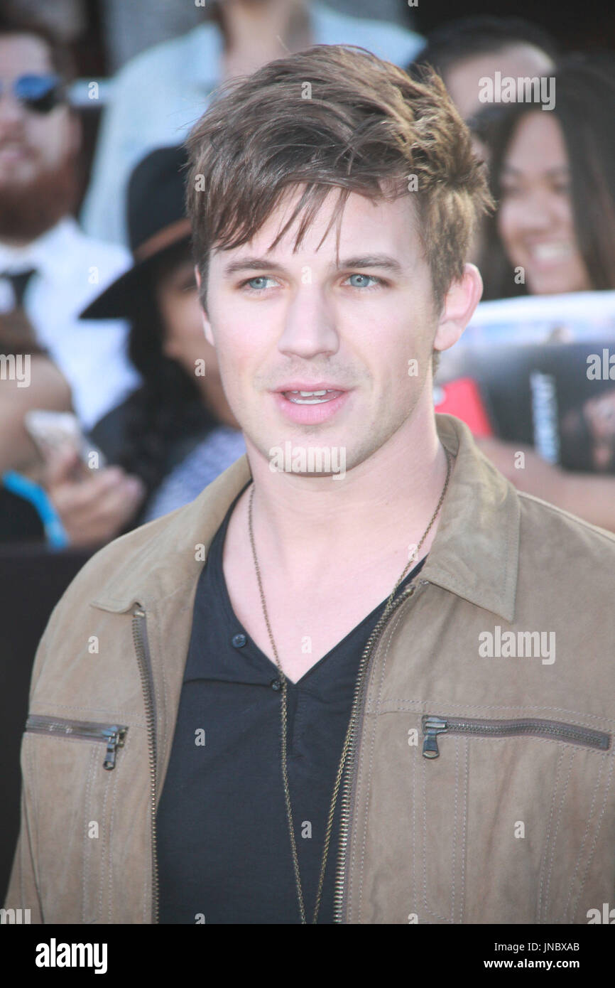 Matt Lanter 03/18/2014 The World Premiere of "Divergent" held at The ...