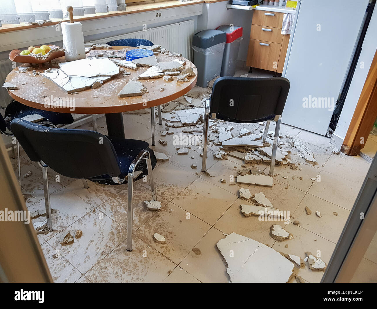 Ceiling collapse hi-res stock photography and images - Alamy