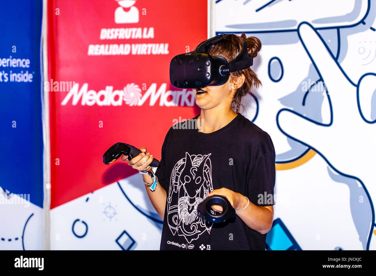 girl testing virtual reality games Stock Photo - Alamy