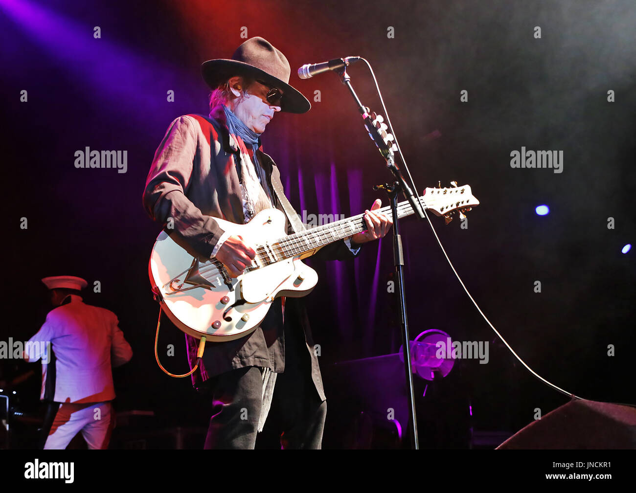 Tom petersson of cheap trick hi-res stock photography and images - Alamy