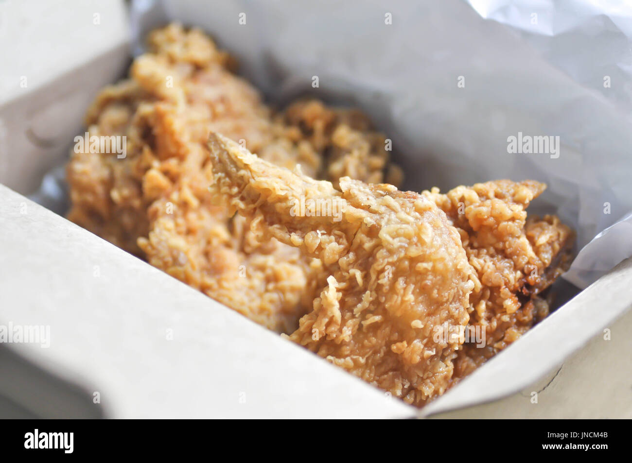 Fried Chicken Box Stock Photos & Fried Chicken Box Stock Images - Alamy