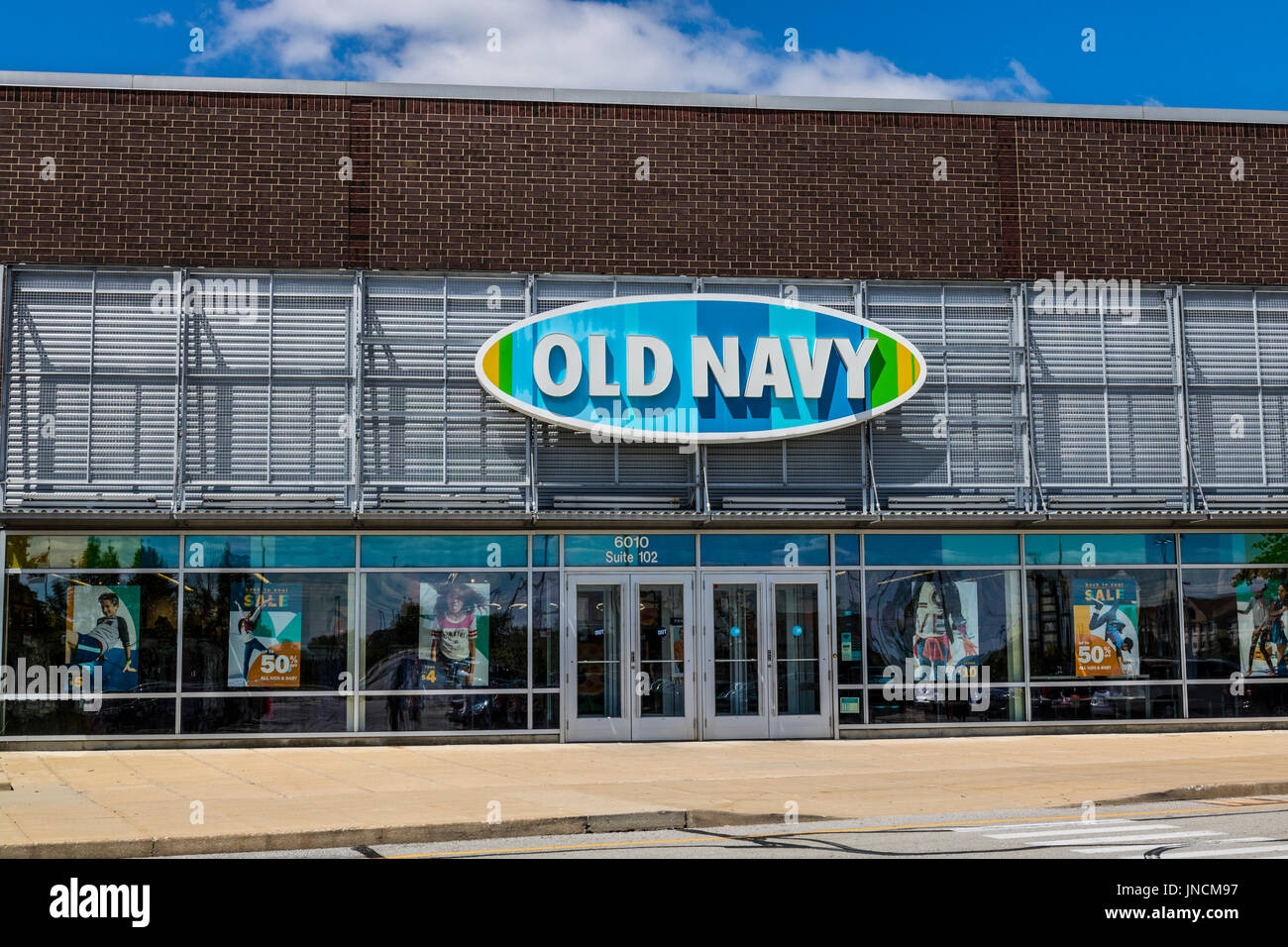 Old navy mall hi-res stock photography and images - Alamy