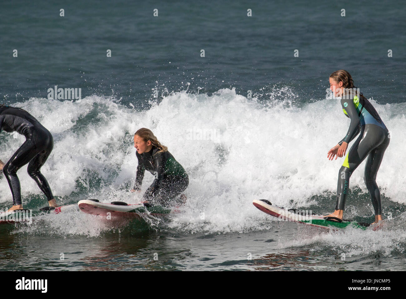 Australian teenage surfers hi-res stock photography and images - Alamy