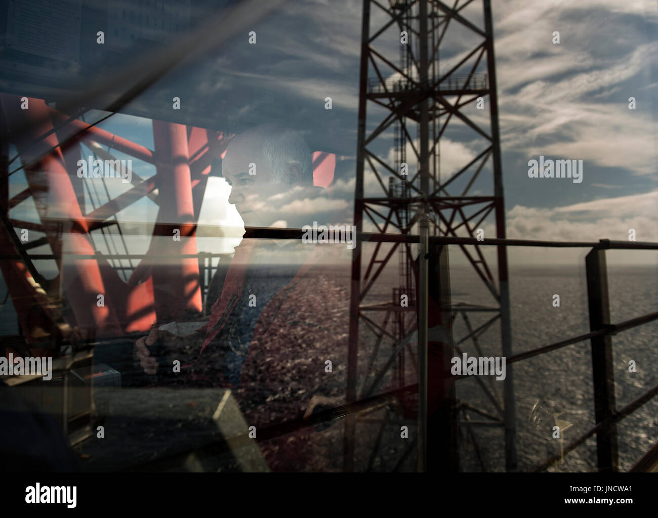 Offloading crane hi-res stock photography and images - Alamy