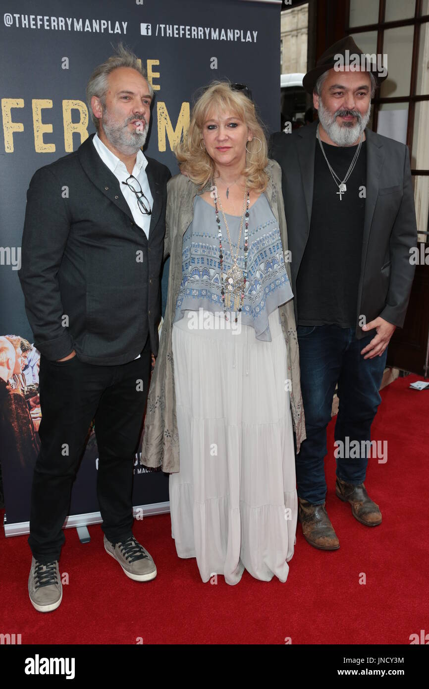 Jez lewis hi-res stock photography and images - Alamy