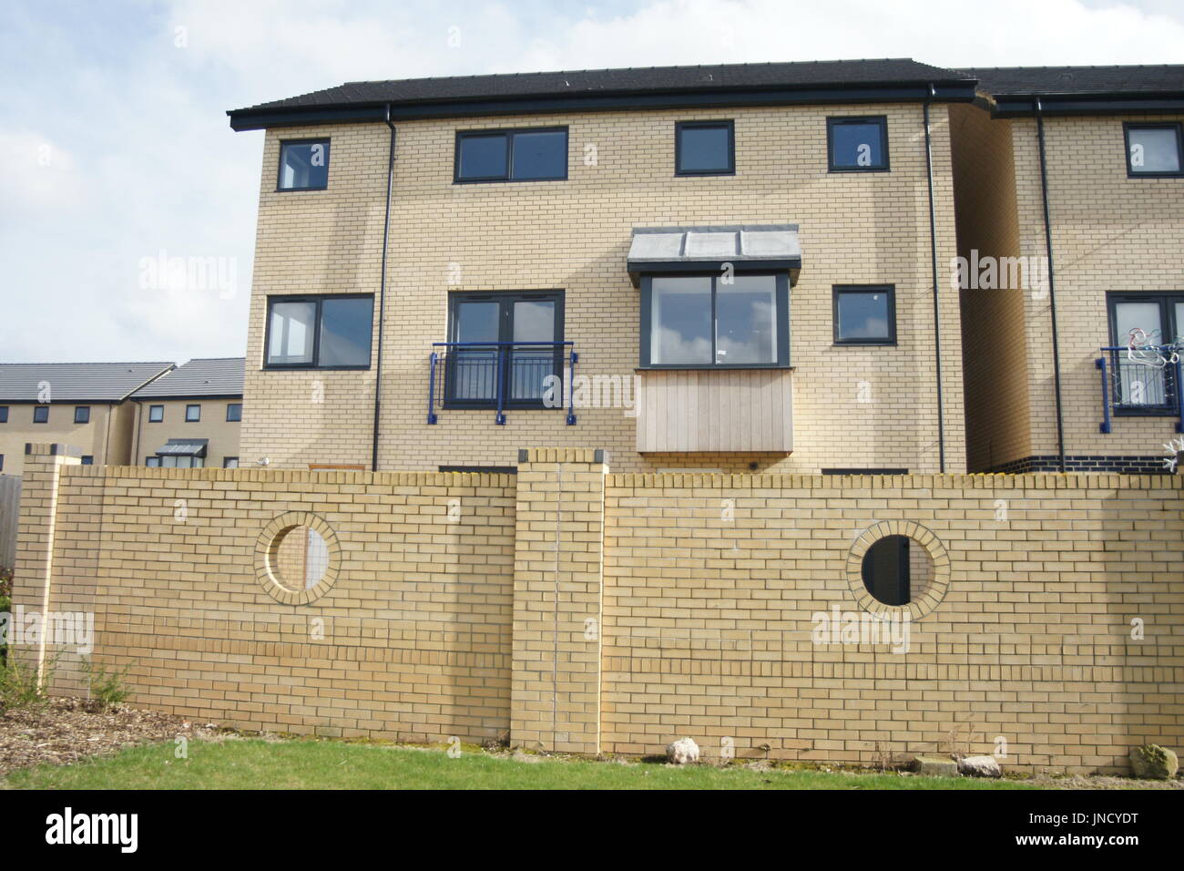 Hull housing city hi-res stock photography and images - Alamy