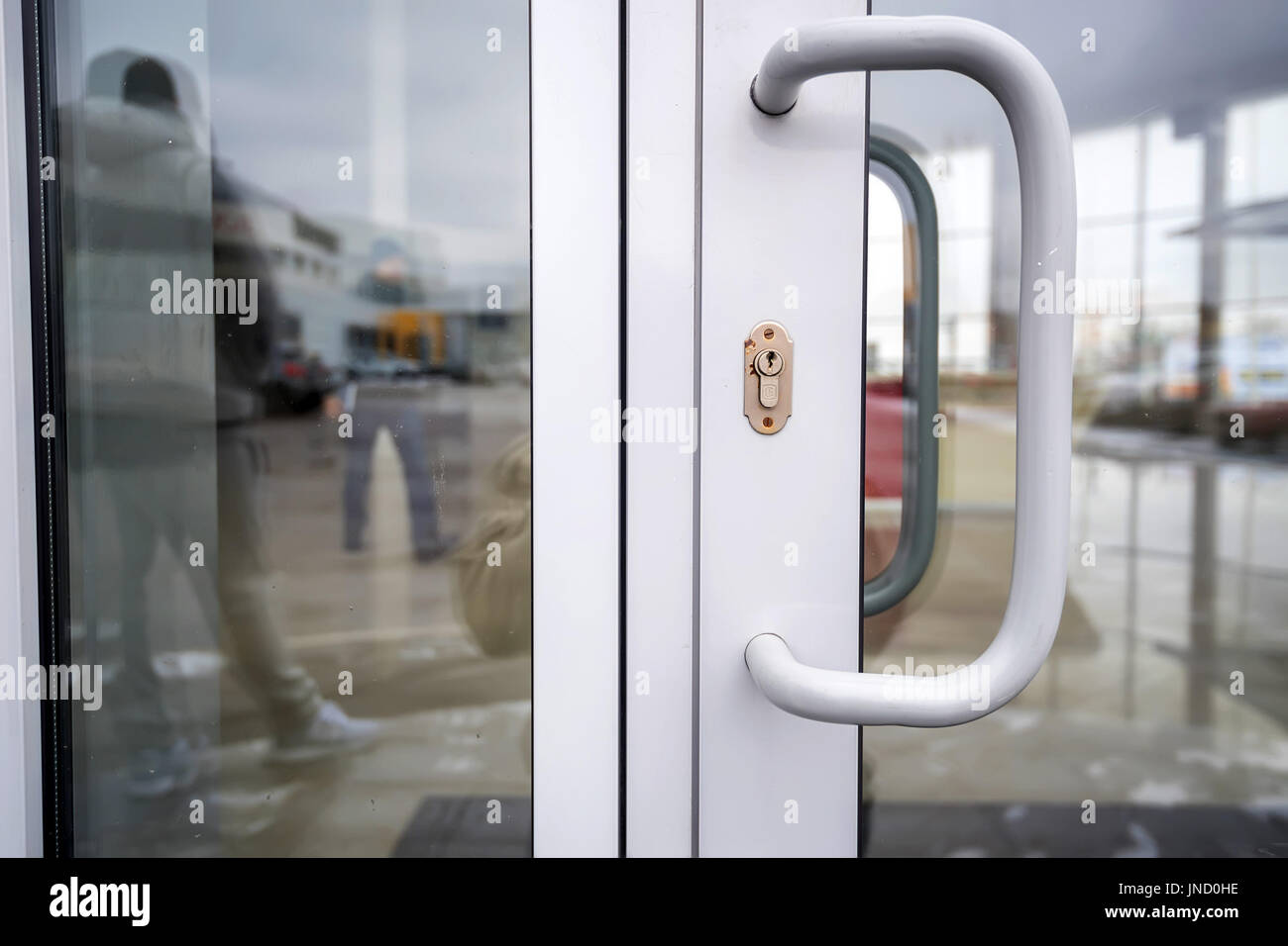 Glass office doors hi-res stock photography and images - Alamy