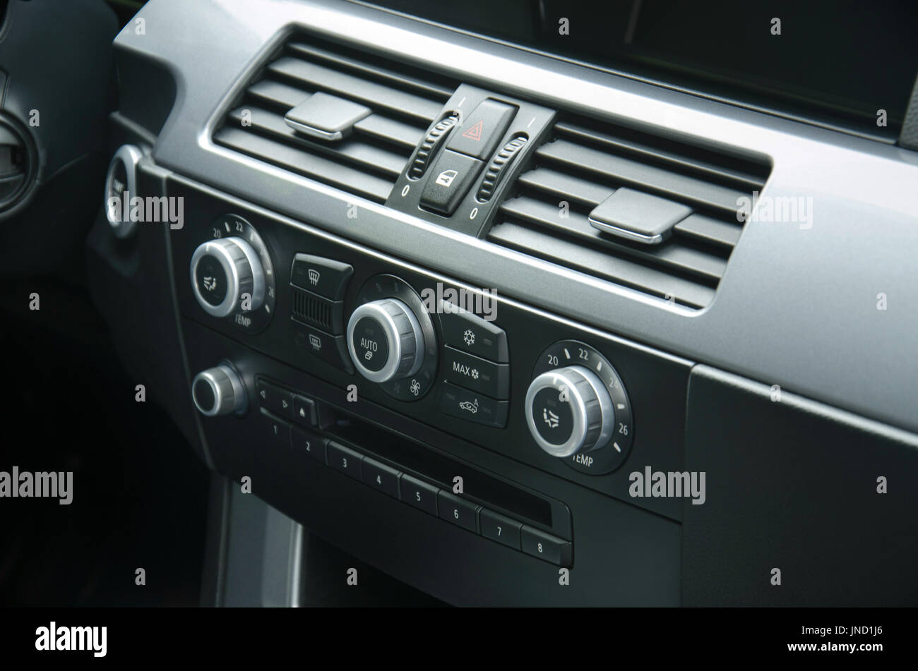 Climatisation High Resolution Stock Photography and Images - Alamy