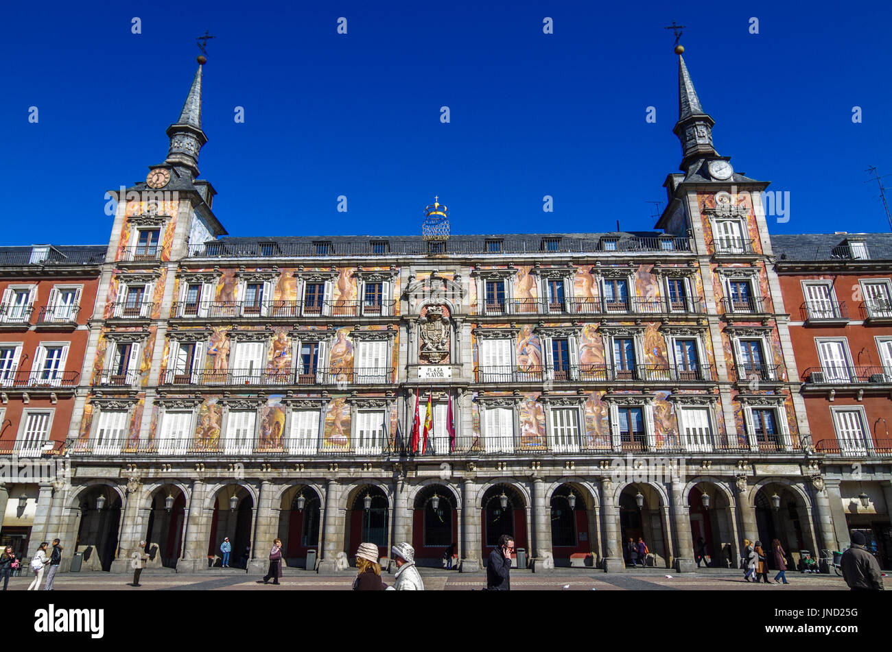 Downtown plaza hi-res stock photography and images - Alamy