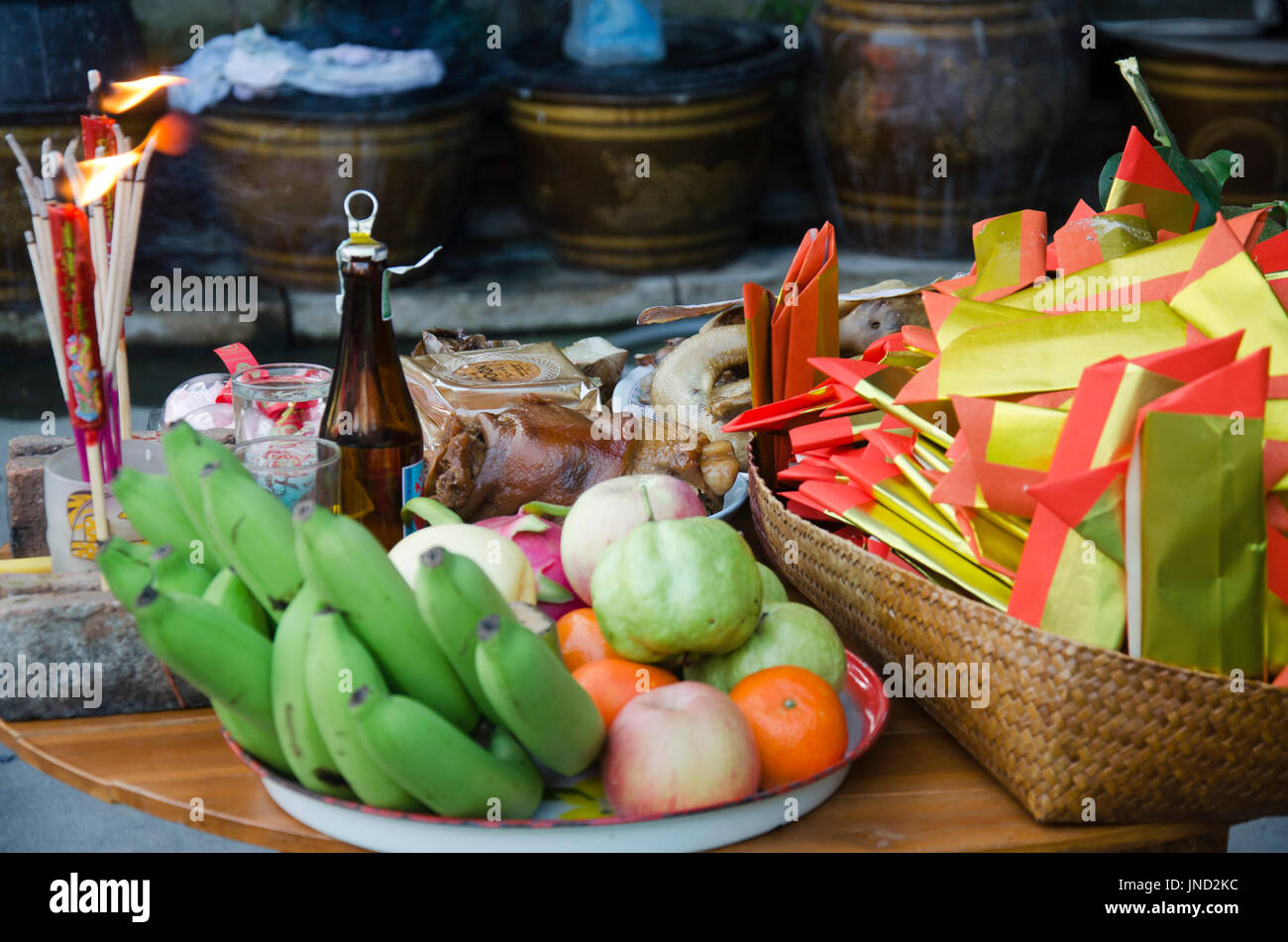 Ancestor Worship China Stock Photos & Ancestor Worship China Stock ...