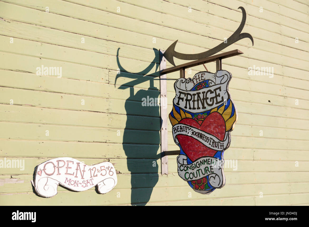 Fringe store hi-res stock photography and images - Alamy