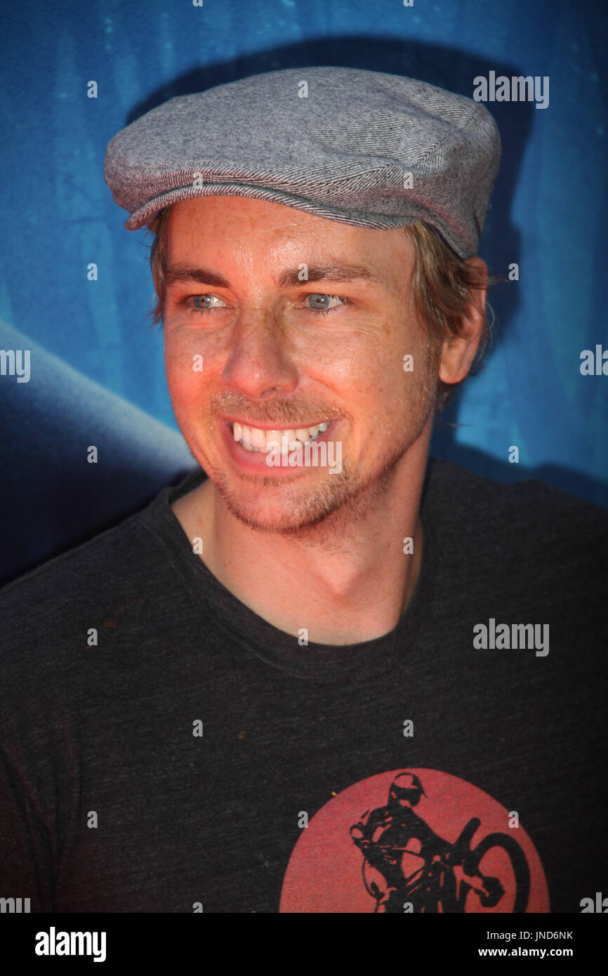 Dax Shephard 06/14/2014 The World Premiere of "Earth To Echo" held at ...