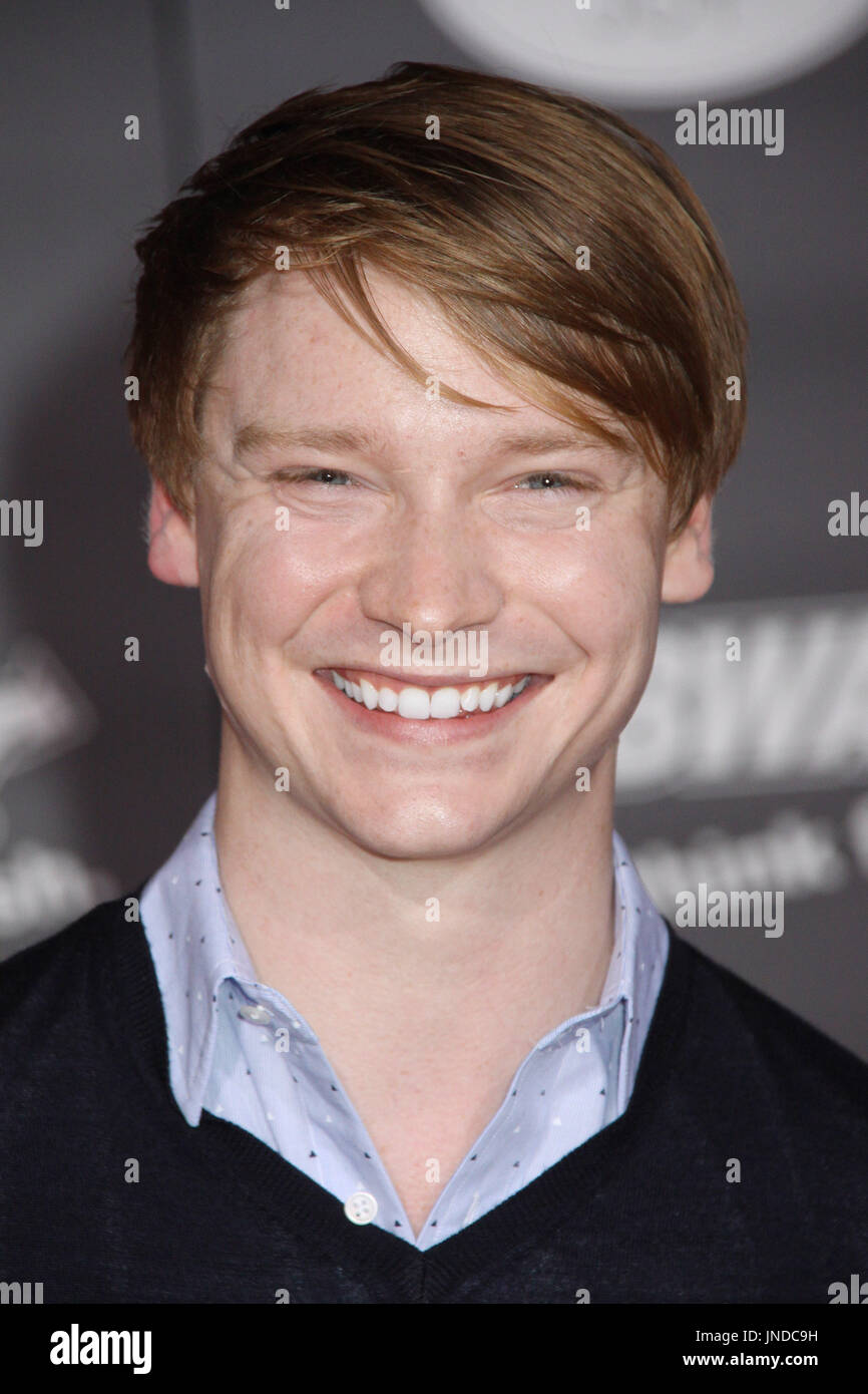 Calum Worthy 11/04/2014 "Big Hero 6" Premiere held at the El Capitan ...