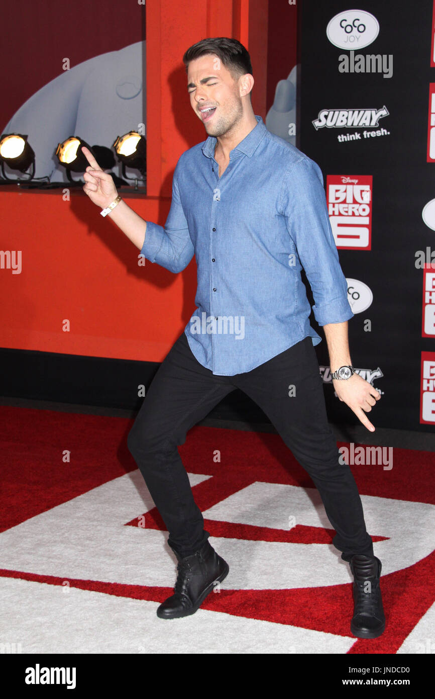 Jonathan Bennett 11/04/2014 "Big Hero 6" Premiere held at the El ...