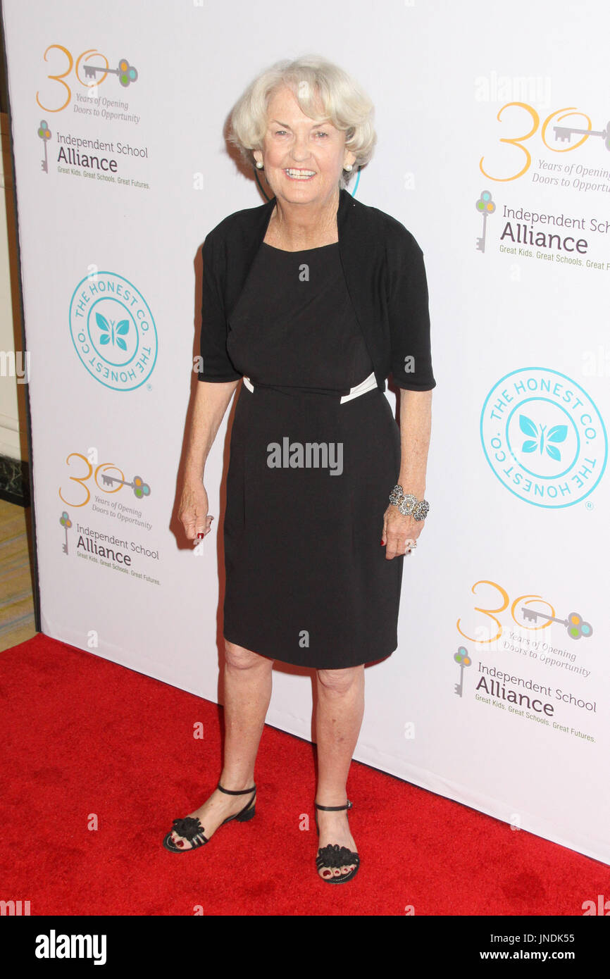 Mary Beth Barry 03/17/2015 The 30th Anniversary Impact Awards Dinner ...