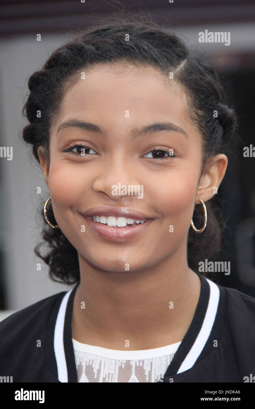 Yara Shahidi 03/22/2015 "Home" Premiere held at the Regency Village ...