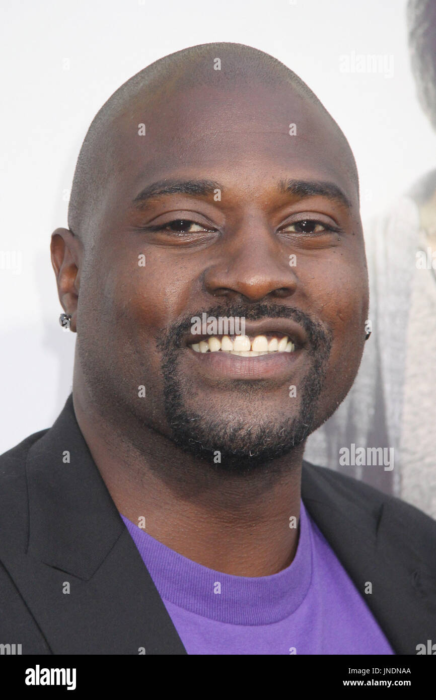 Marcellus Wiley 06/01/2015 "Entourage" Premiere held at the Regency ...