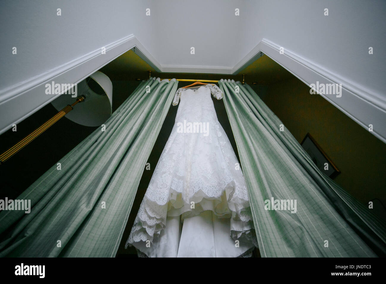 wedding dress hd Stock Photo - Alamy