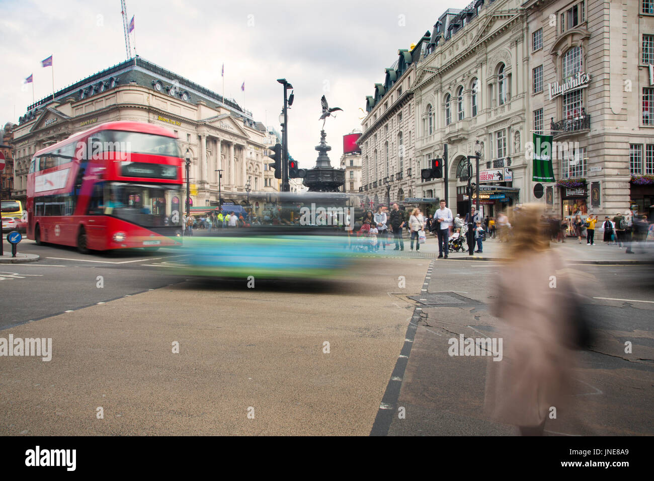 Piccadilly Circus Bus Statue High Resolution Stock Photography and Images - Alamy