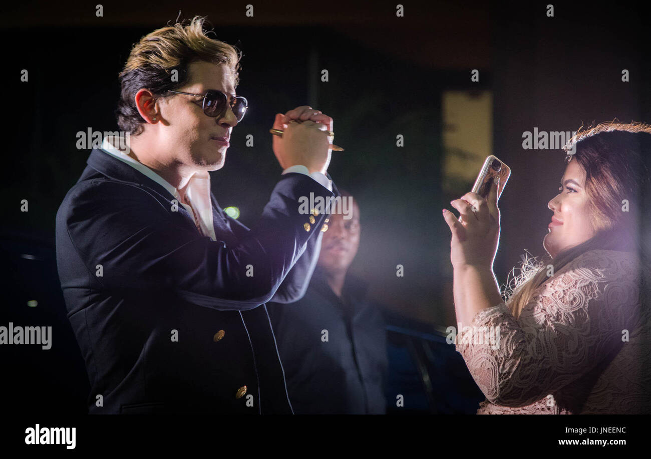 Milo beach hi-res stock photography and images - Alamy