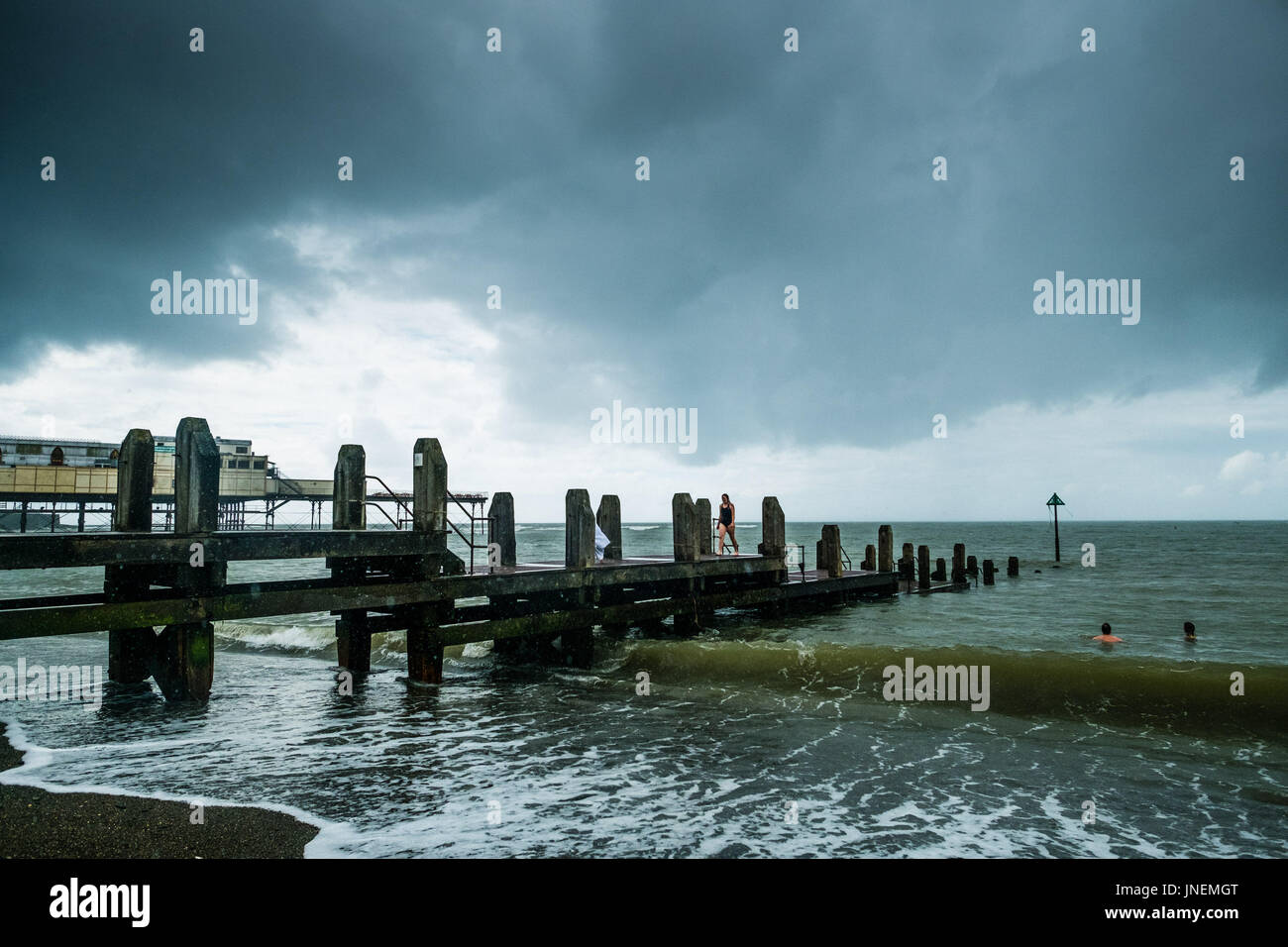 Aberystwyth, Wales, UK. 30th July, 2017. UK Weather: An afternoon of ...