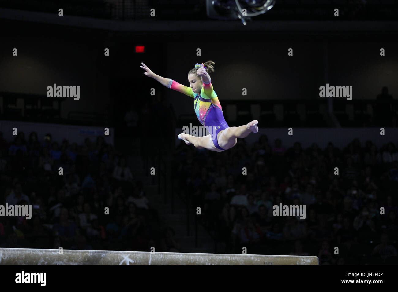 Gymnast balance beam hi-res stock photography and images - Alamy