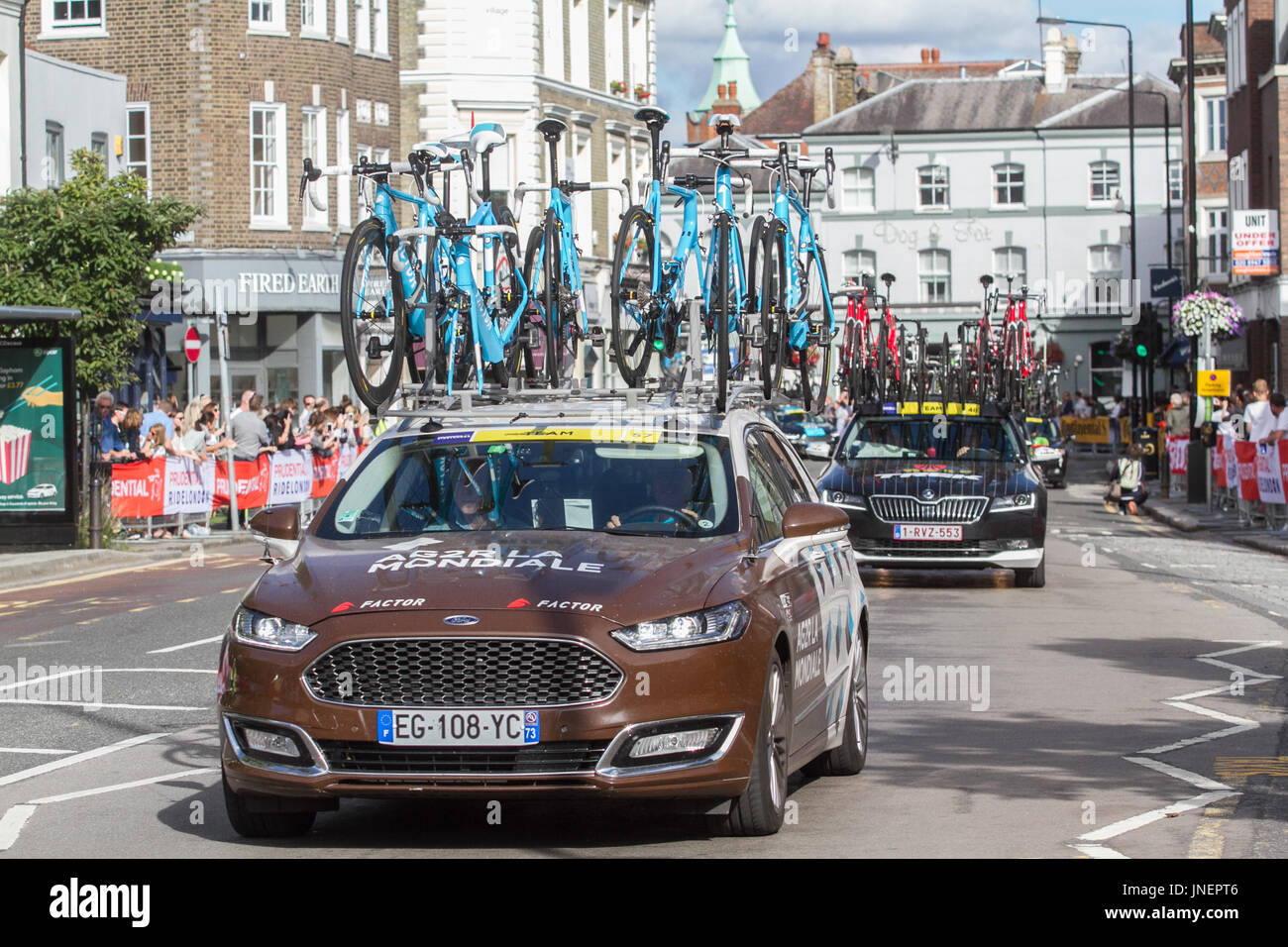 Mens peloton hi-res stock photography and images - Alamy