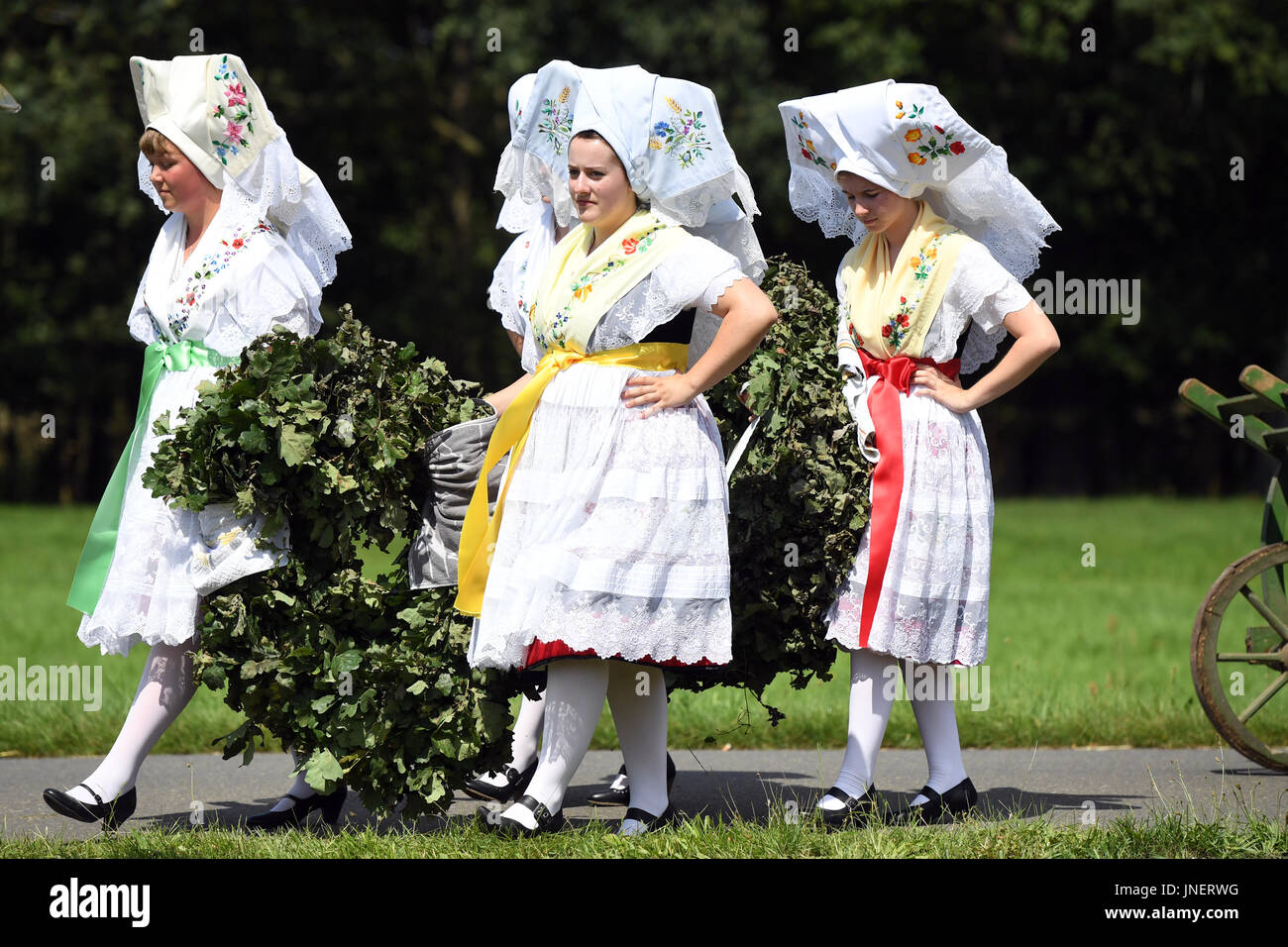 Buch, Germany. 30th July, 2017. Women wearing traditional Sorbian ...