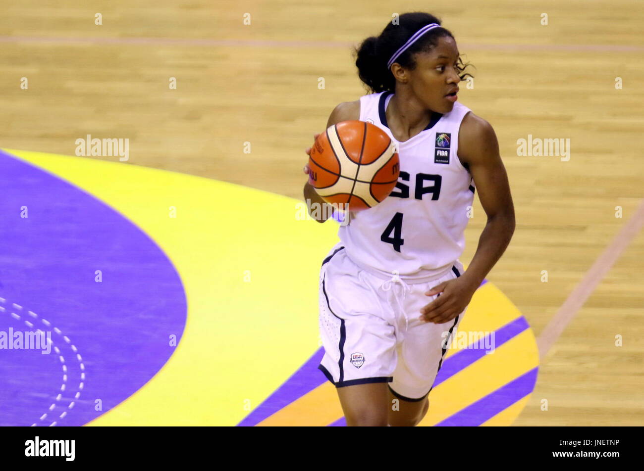 Crystal dangerfield hi-res stock photography and images - Alamy