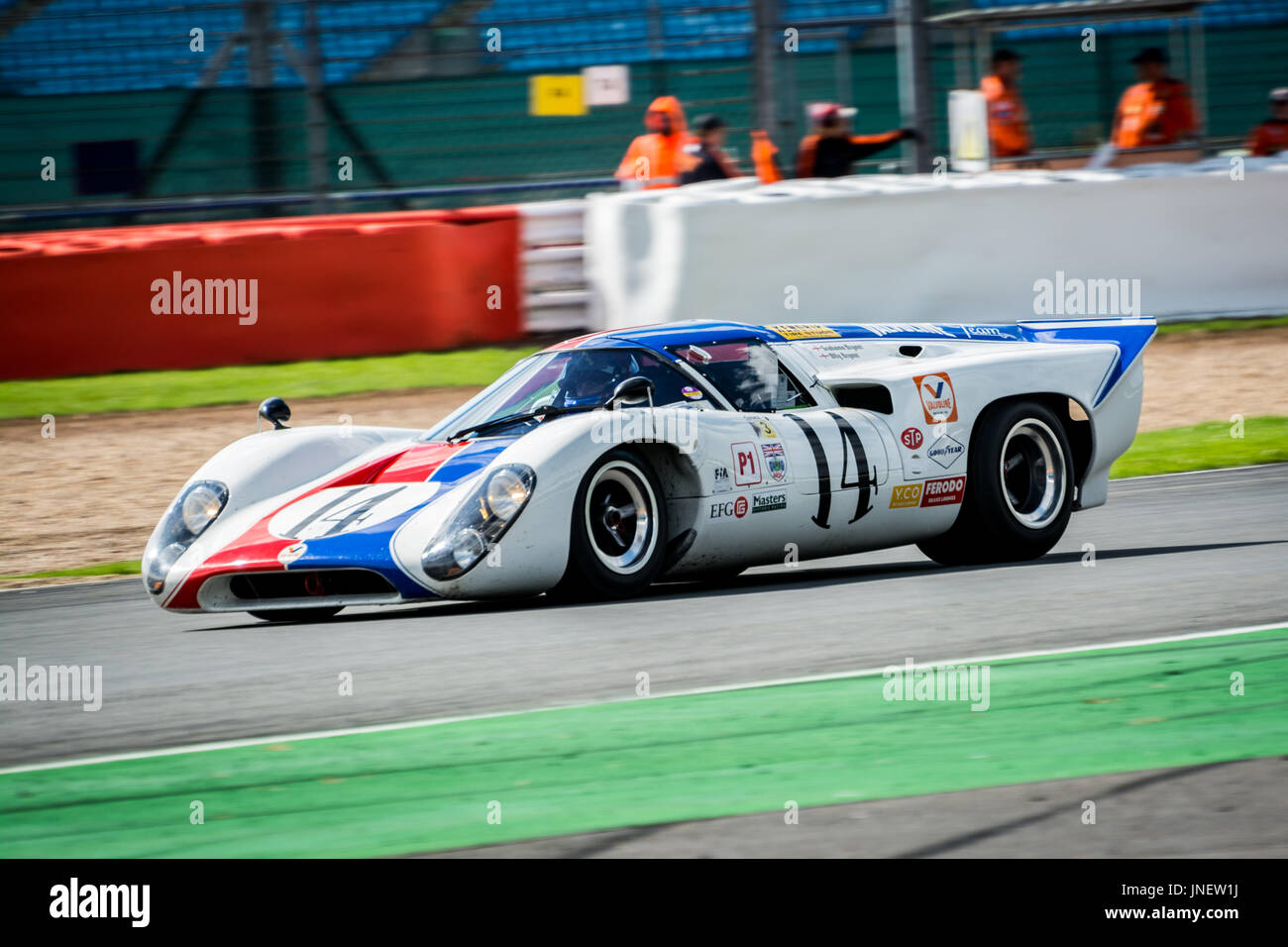 2017 historic le mans prototype racing car during silverstone c hi-res ...