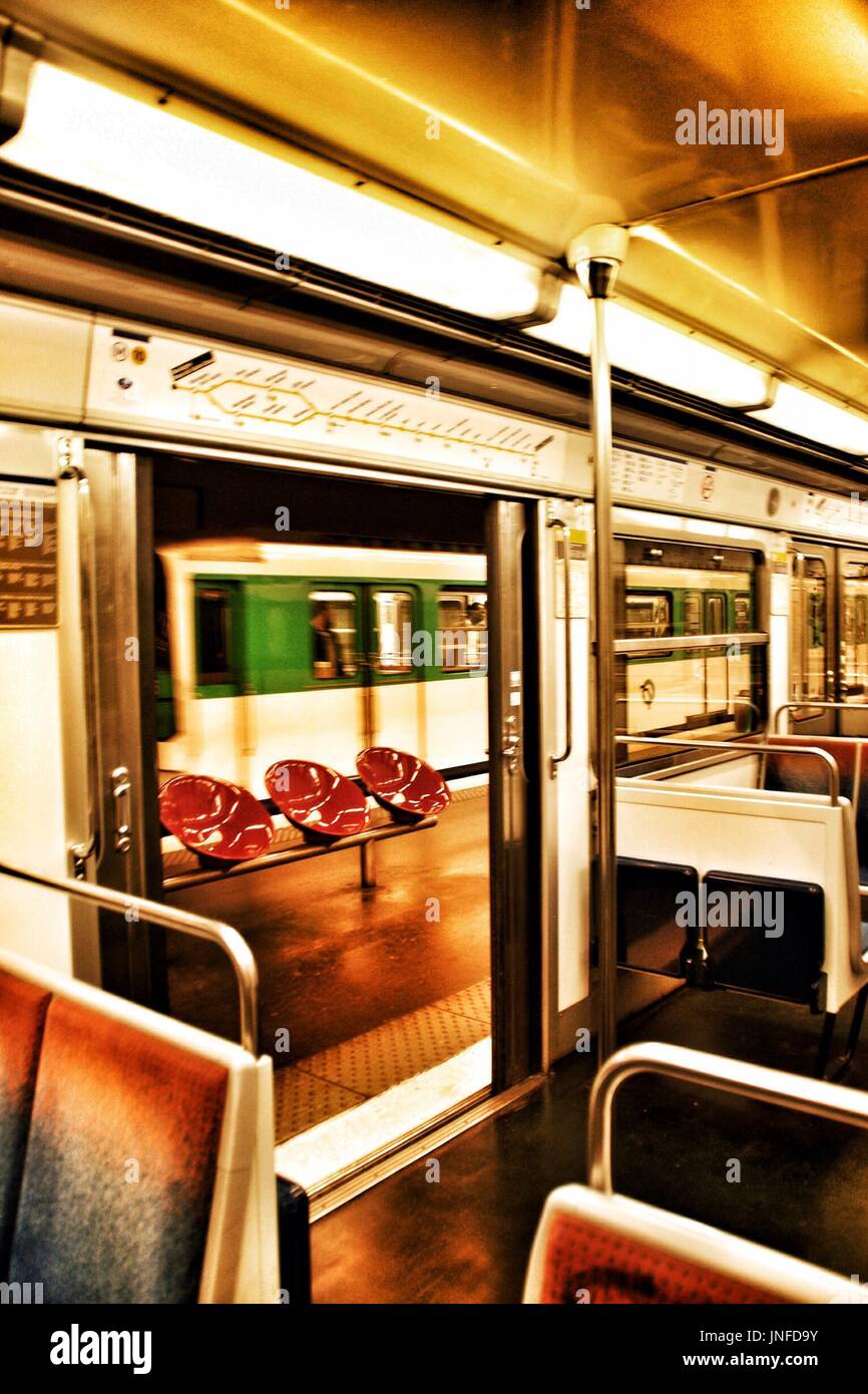 Inside City Bus Stock Photos & Inside City Bus Stock Images - Alamy