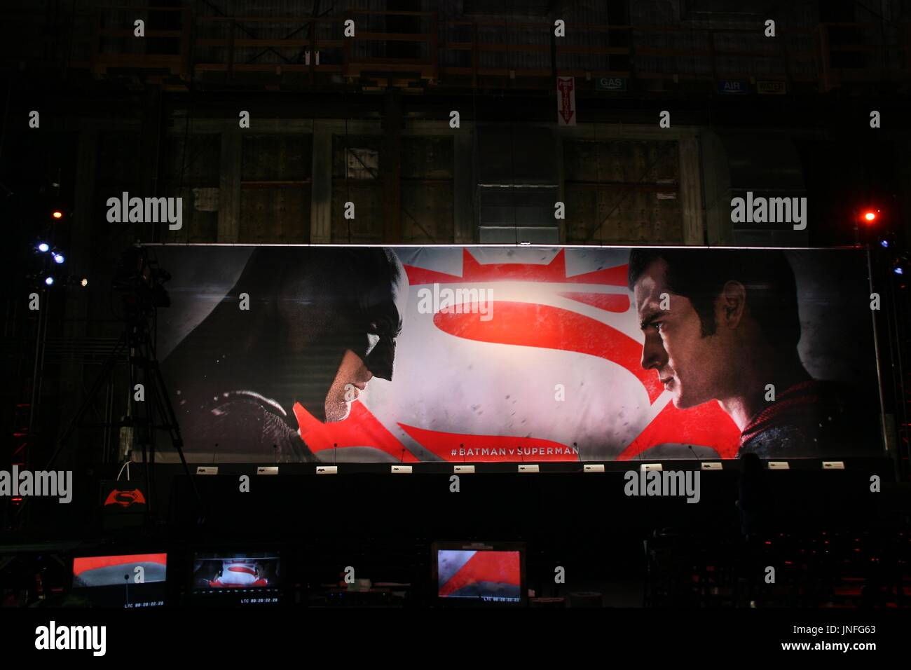 Atmosphere 03/18/2016 "Batman v Superman: Dawn of Justice" Press ...