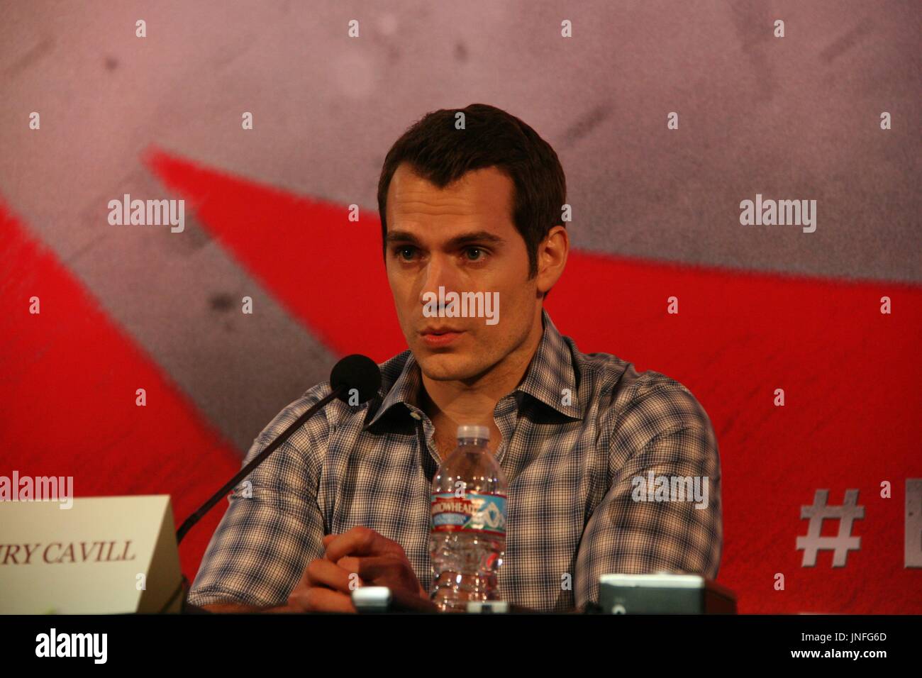 Henry Cavill 03/18/2016 "Batman v Superman: Dawn of Justice" Press ...