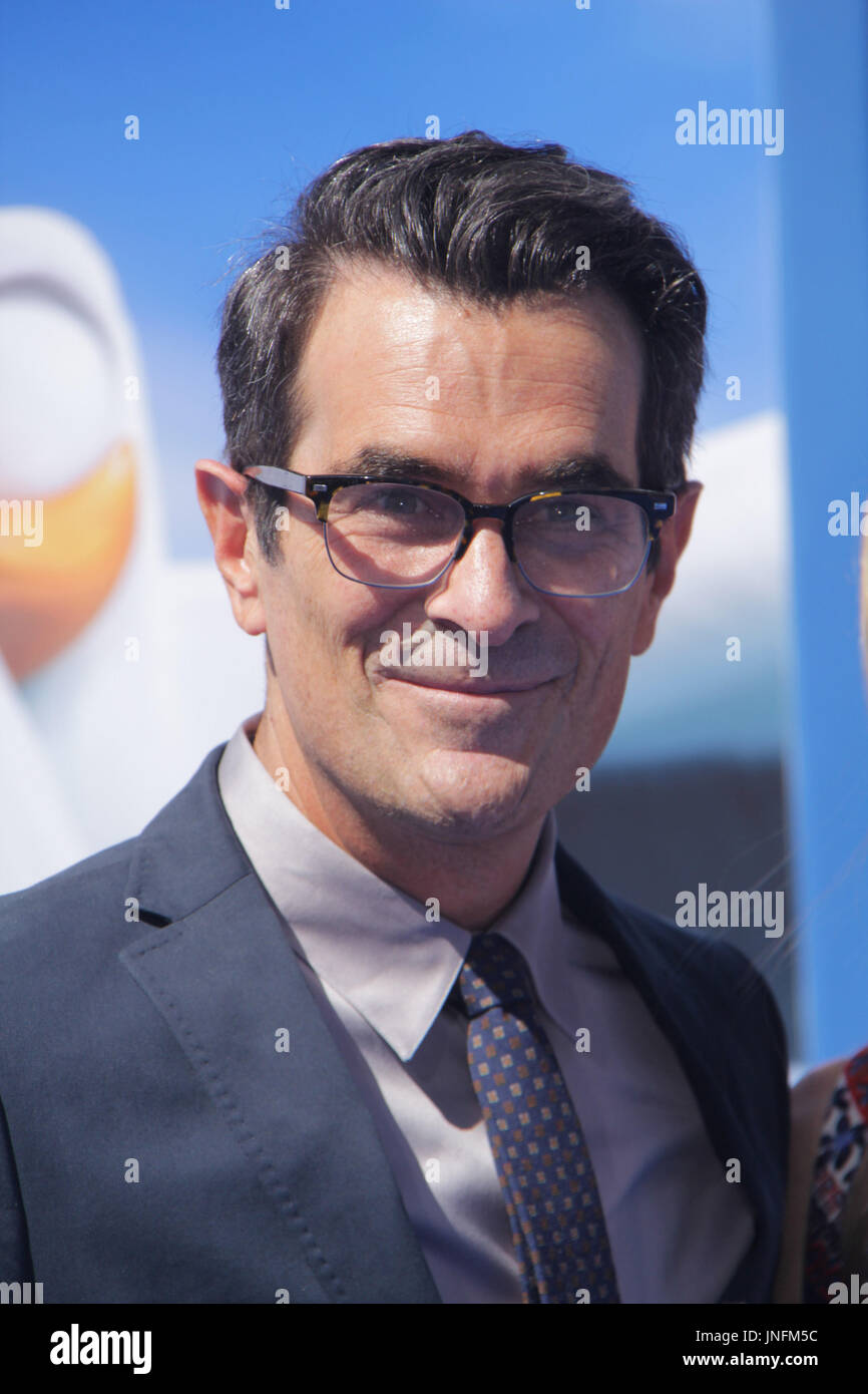 Ty Burrell 09/17/2016 The World premiere of gStorks h held at the ...
