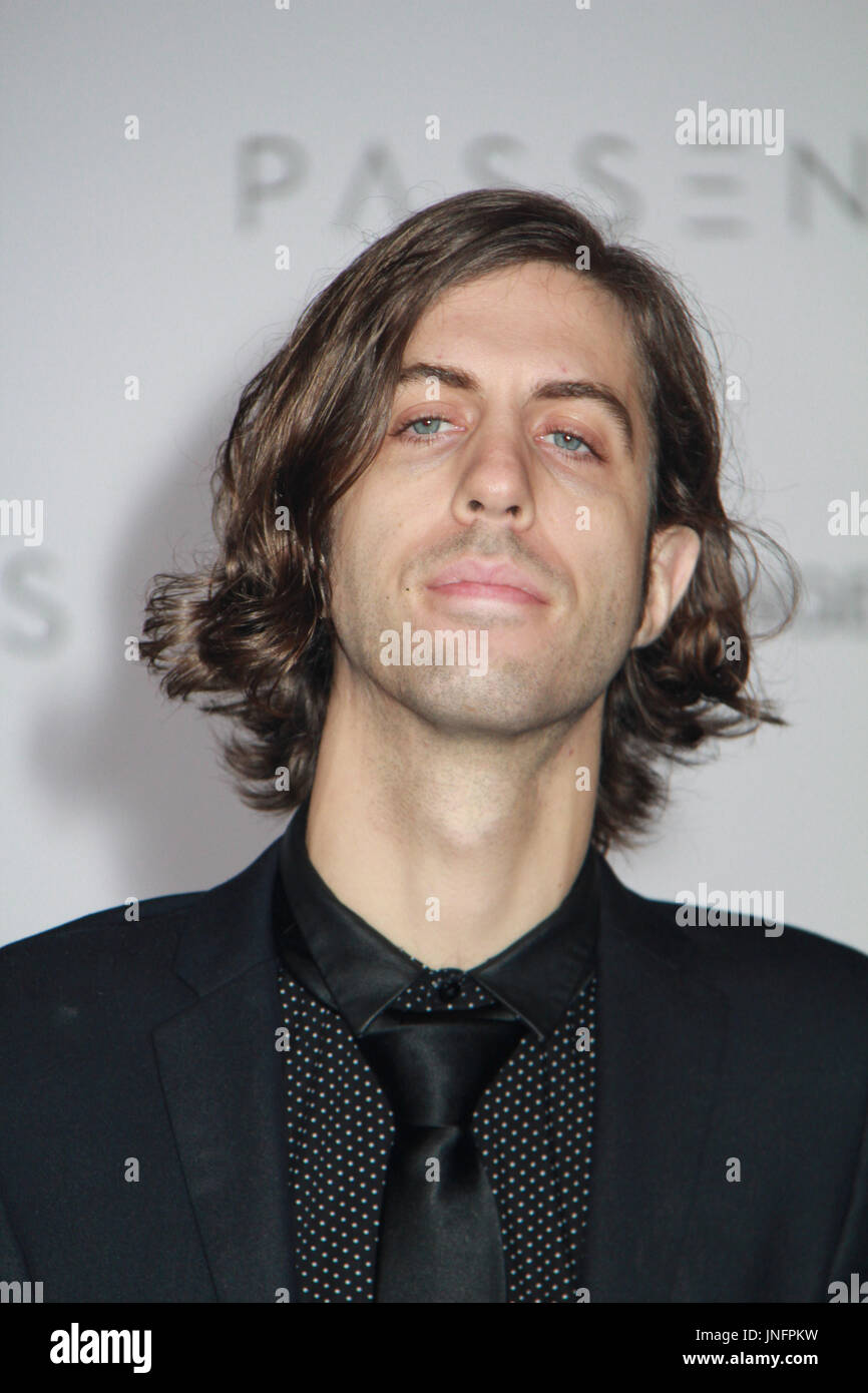 Imagine Dragons, Wayne Sermon 12/14/2016 The World Premiere of ...