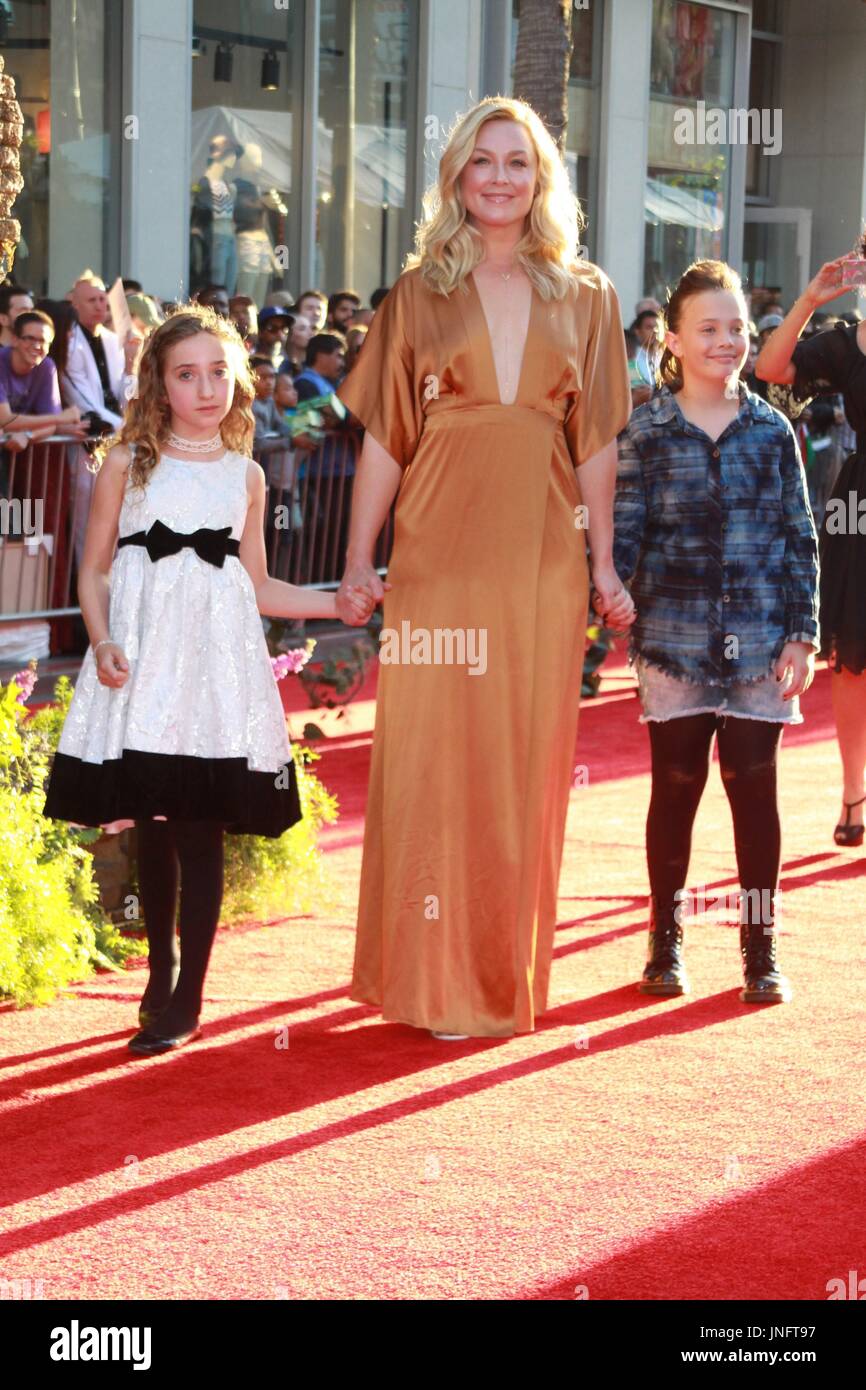 Elizabeth Rohm 04/04/2016 The World Premiere of gThe Jungle Book h held ...