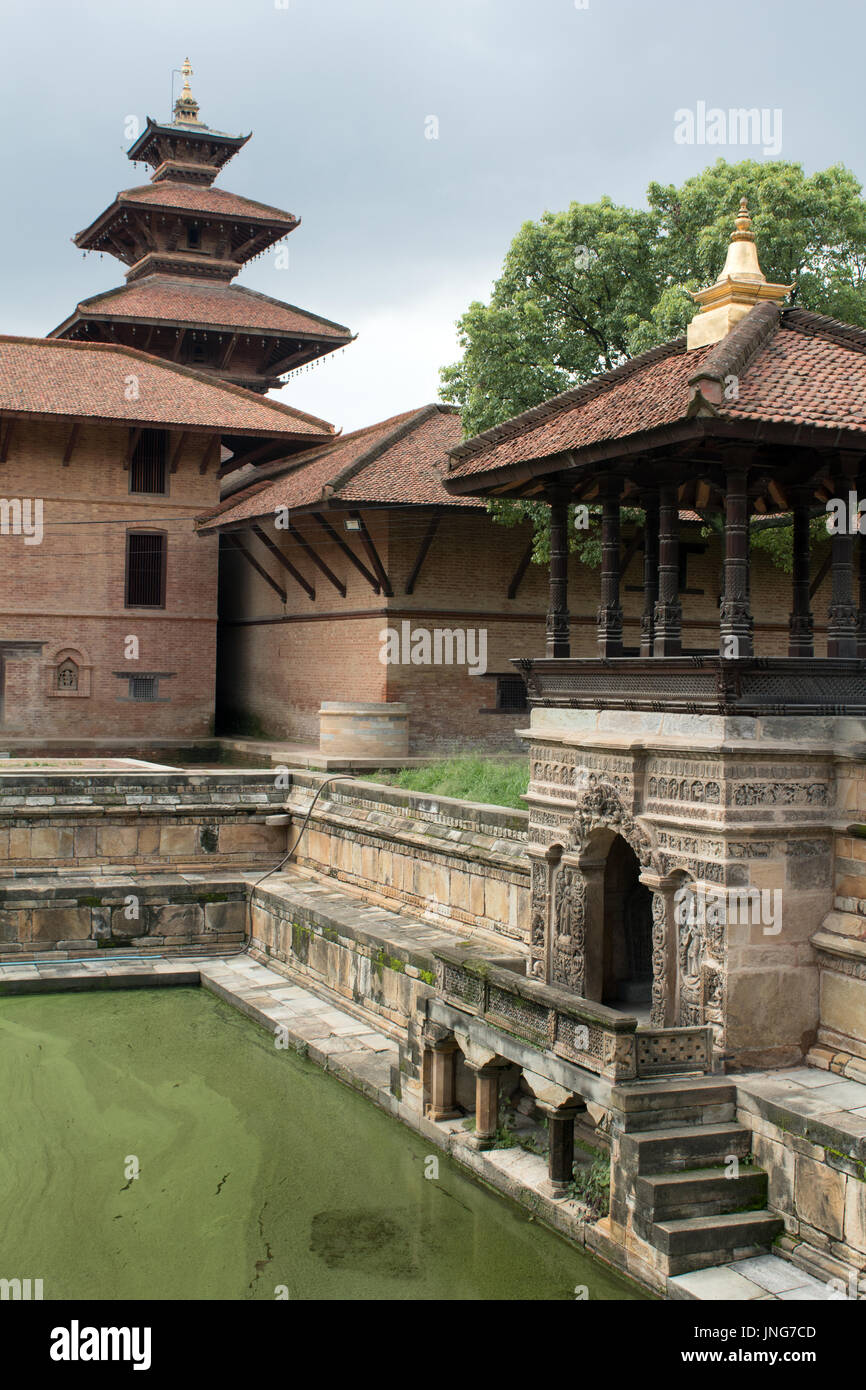 Nepal water supply hi-res stock photography and images - Alamy