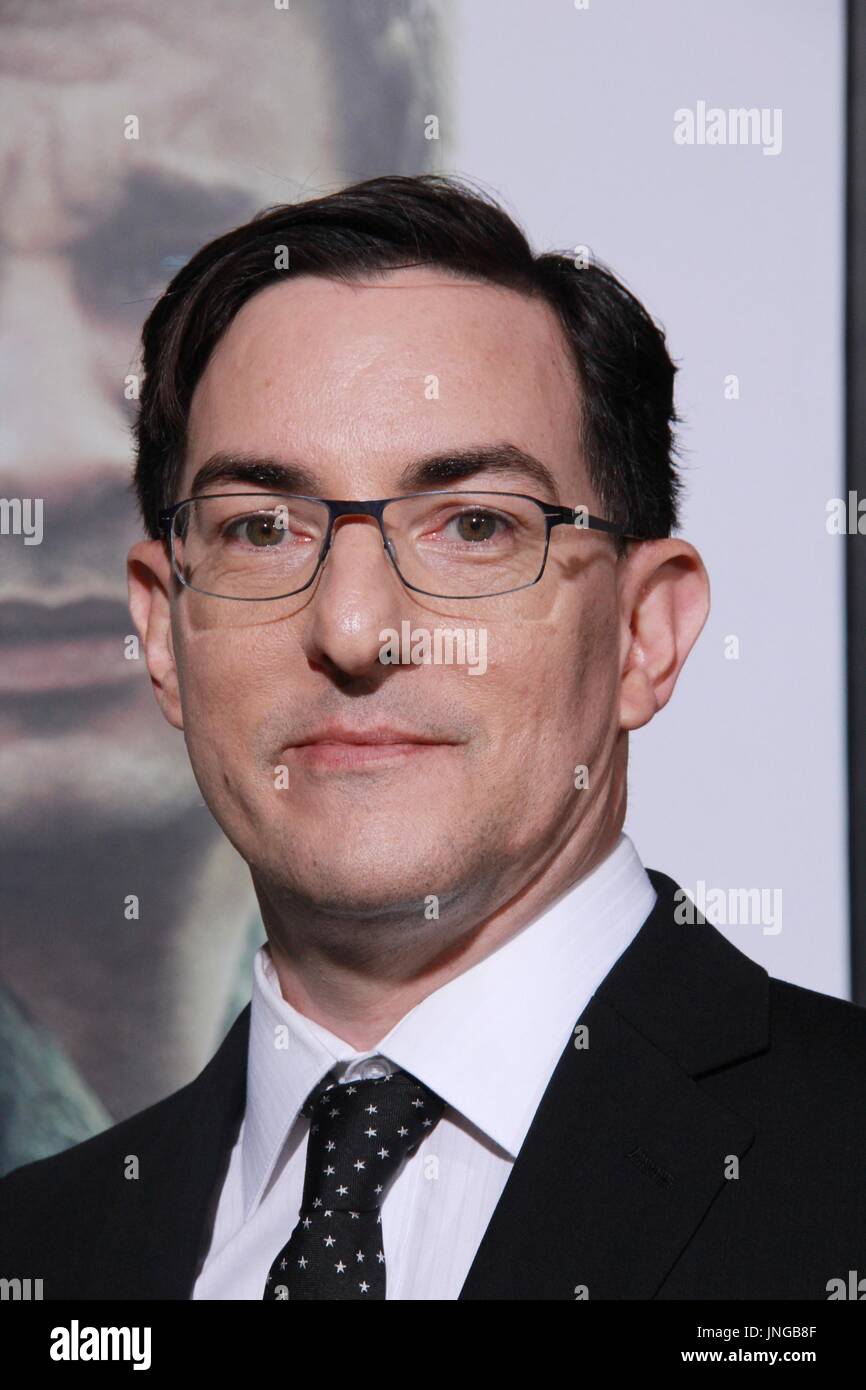 Eric Heisserer 06/11/2016 The Los Angeles Premiere of Arrival Gala held ...