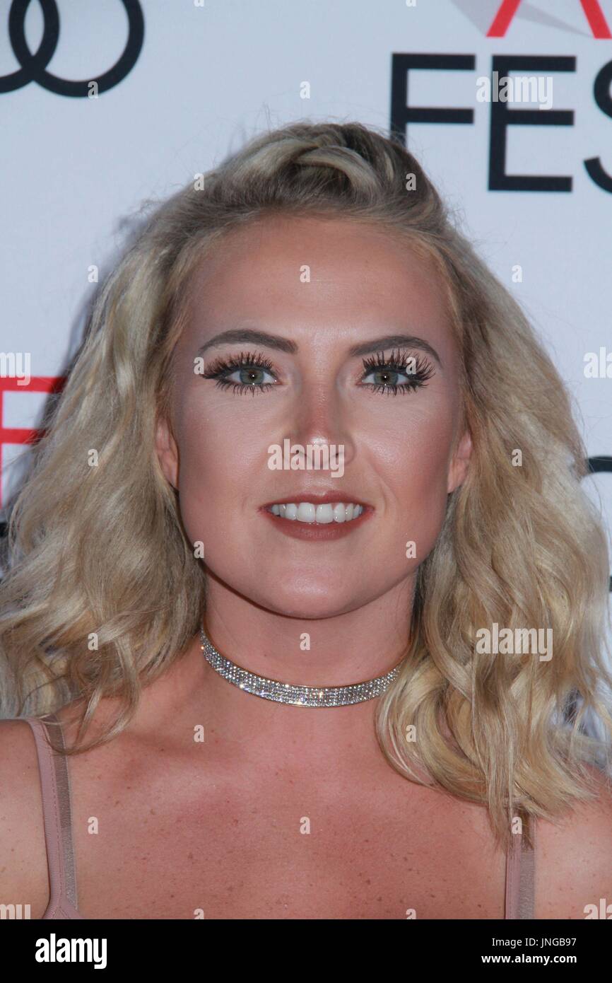 Victoria Bech 11/14/2016 Jackie Centerpiece Gala held at the TCL ...