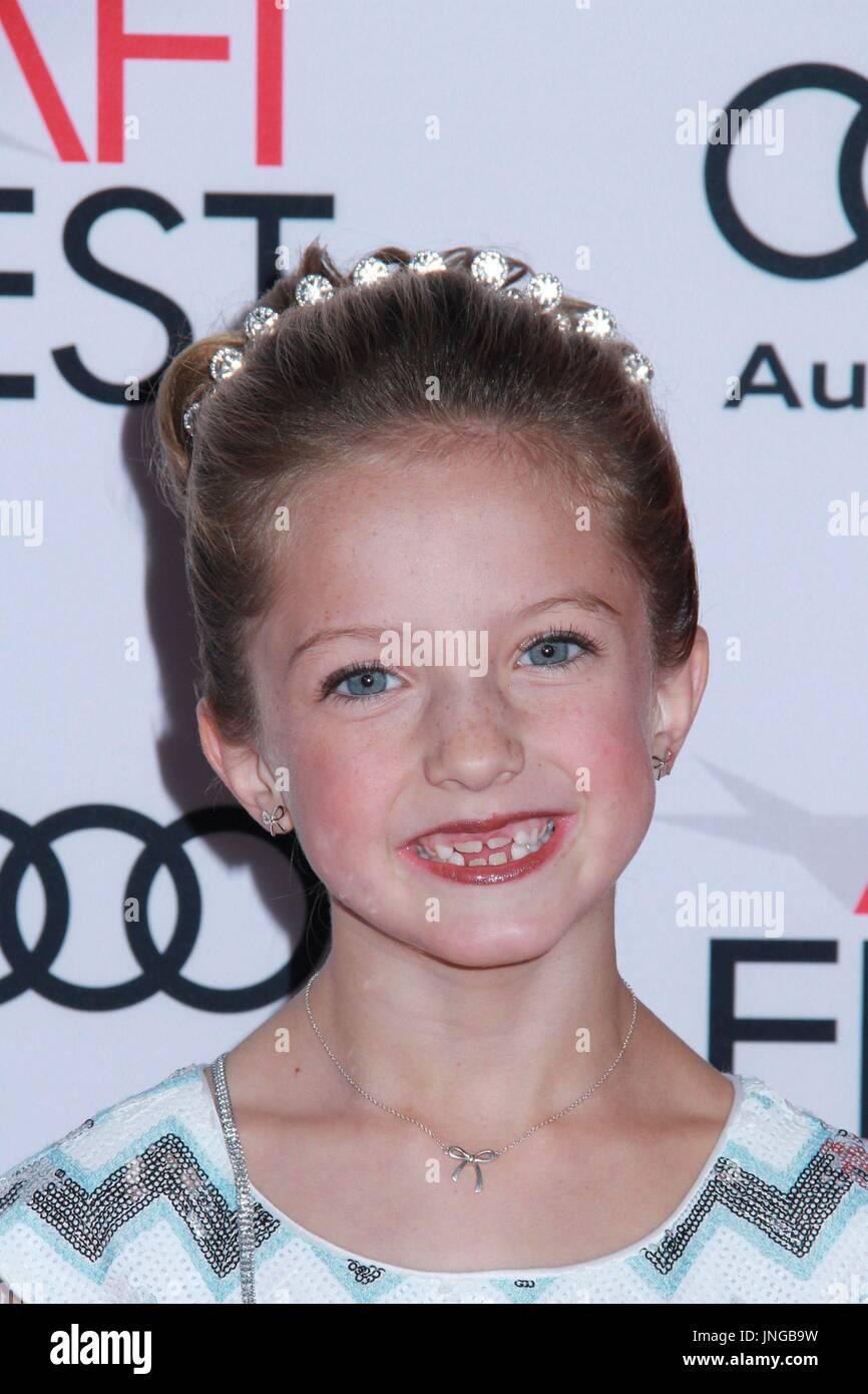 Sunnie Pelant 11/14/2016 Jackie Centerpiece Gala held at the TCL Chinese Theatre in Hollywood ...