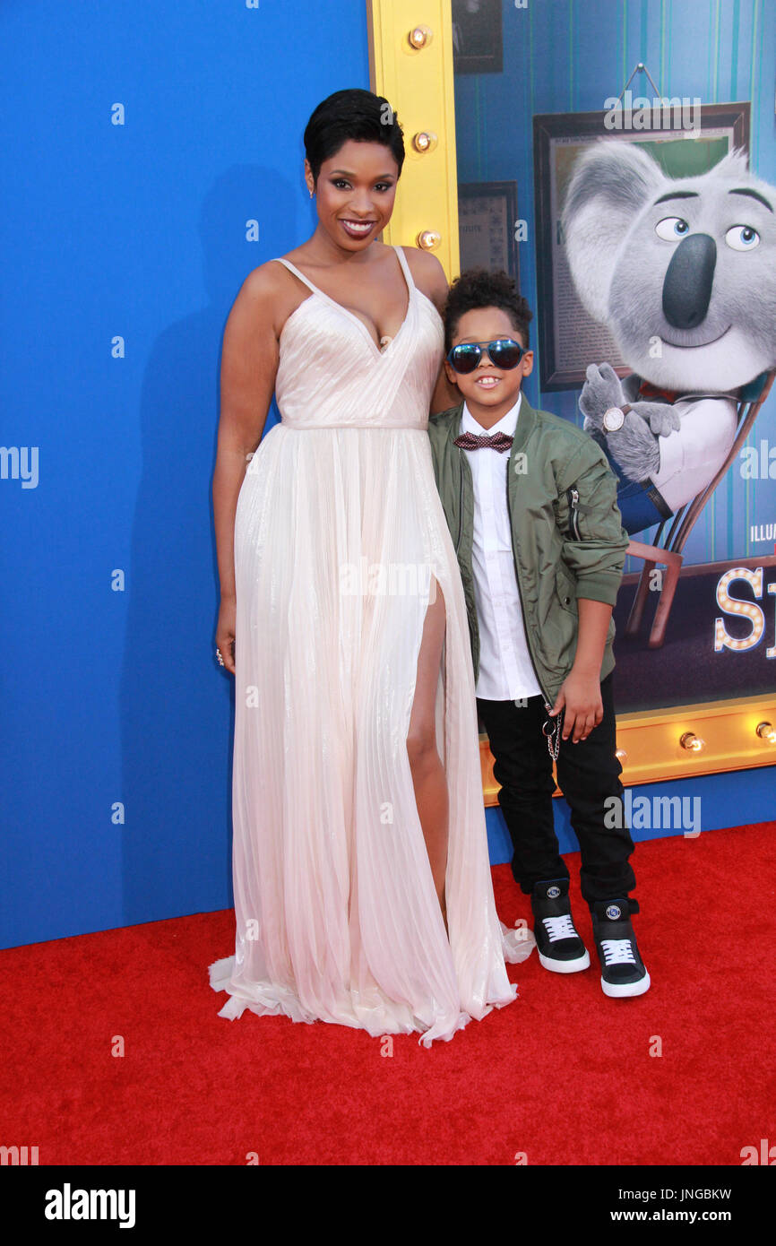 Jennifer Hudson, David Daniel Otunga Jr. 12/03/2016 The World Premiere ...