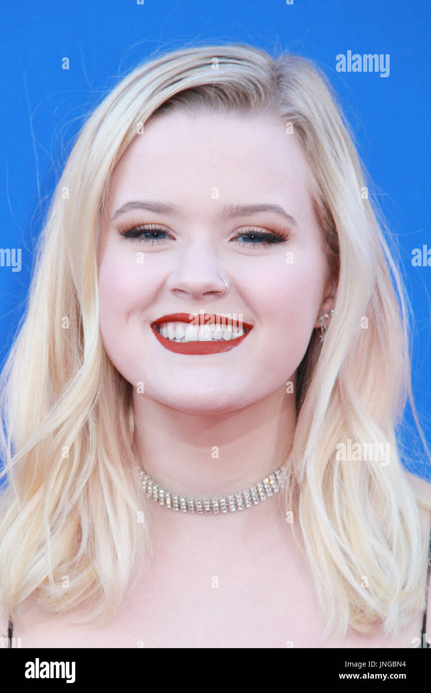 Ava Phillippe 12/03/2016 The World Premiere of "Sing" held at the ...
