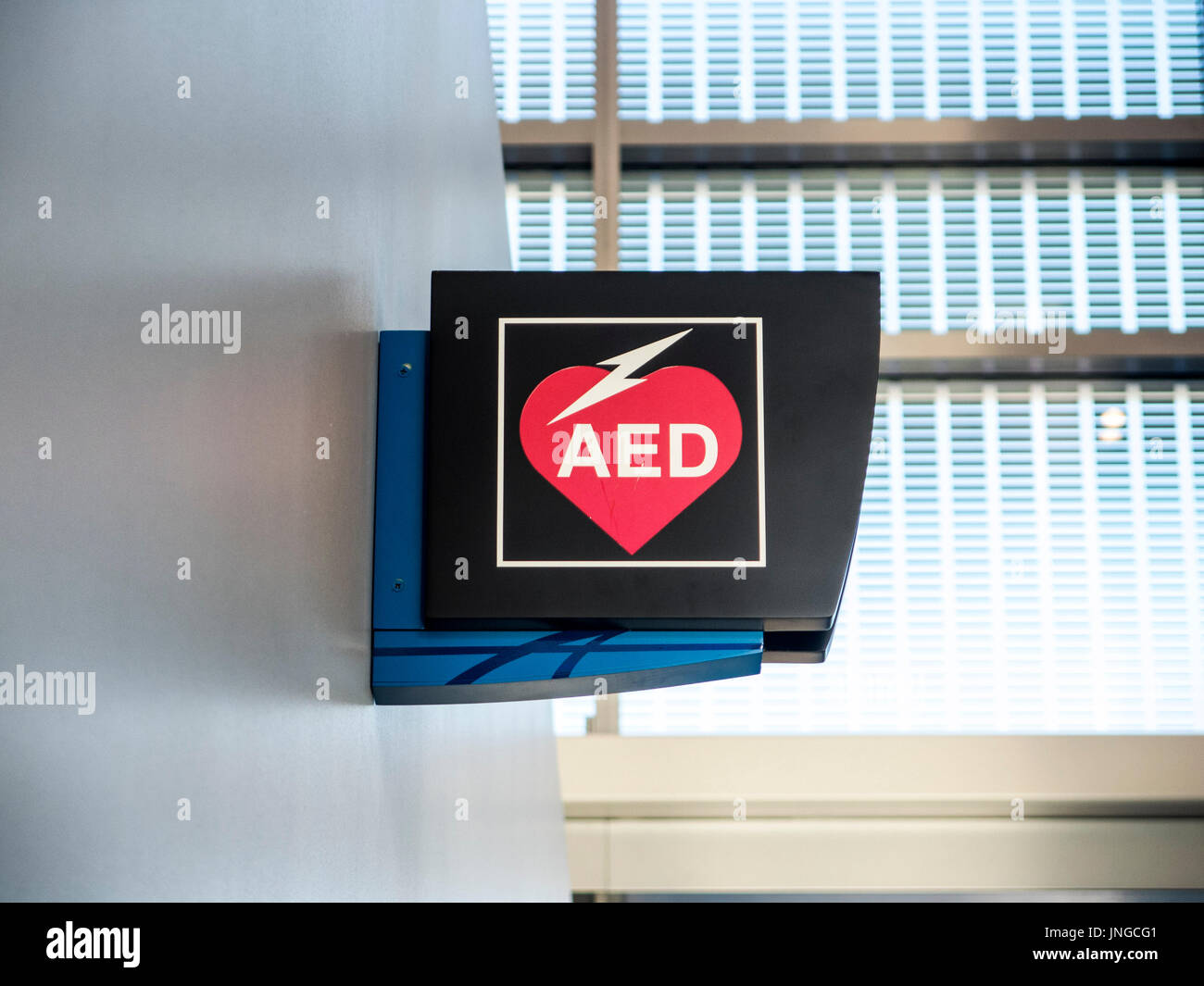 Automated External Defibrillator (AED) signage Stock Photo - Alamy